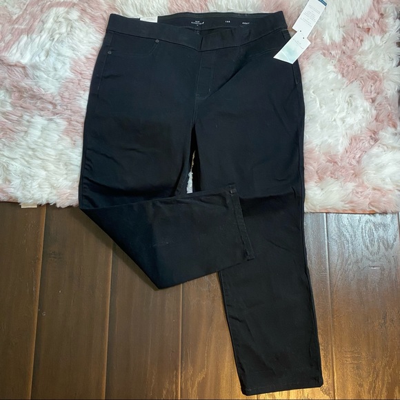 new directions | Jeans | Nwt New Directions Denim Pull On Crop Black ...